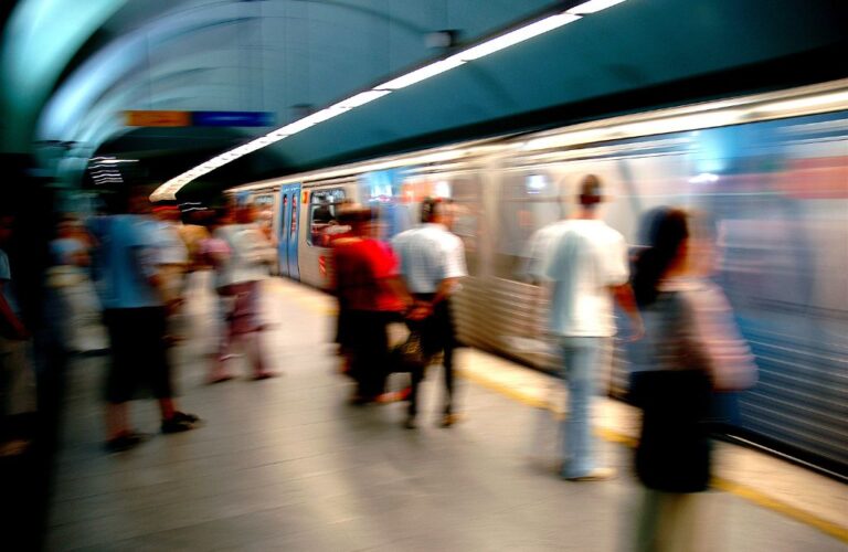 Subway In Rio de Janeiro - How to Use it?